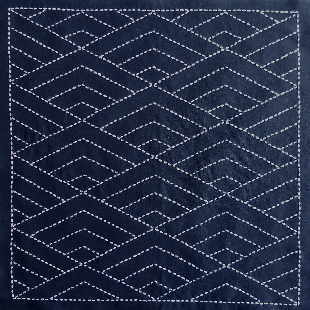 Sashiko Fabric - Panel #2037 Hishi Seigaiha (diamond waves) – Kallisti ...
